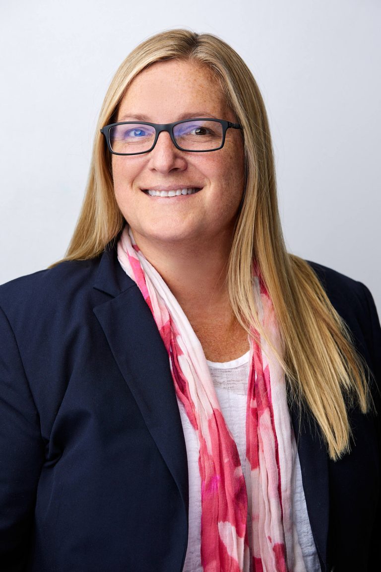Stefanie Ziska, Director of AHK : Network for business success ...