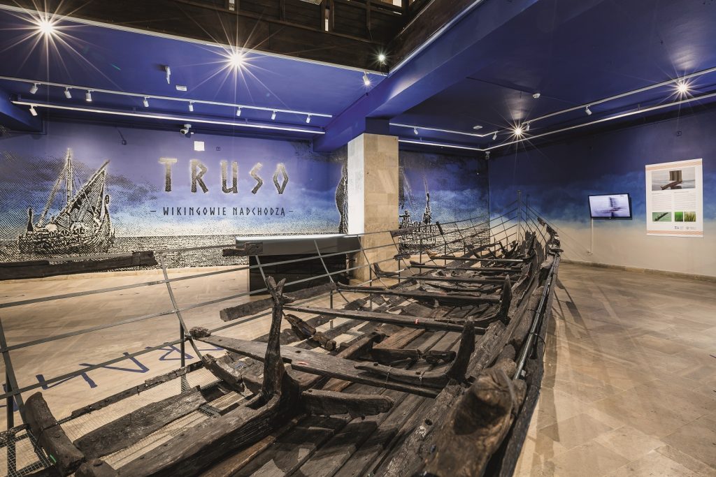 The exhibition "Underwater archeology in Poland. History and ...
